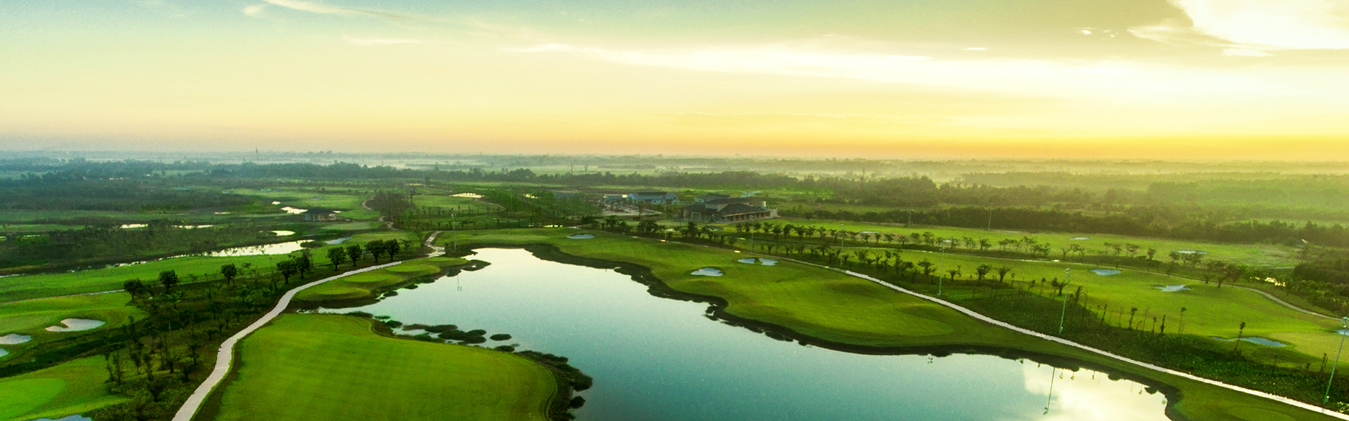West Lakes Golf & Villas - Golf Course